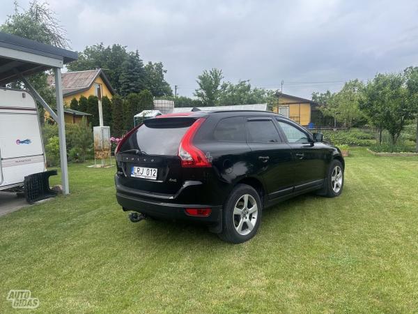 Black Volvo XC60 2009 in Marijampole, with an engine capacity of 2.40 L and mileage of 250 thousand km for 5500 €, photo 4 on AUTOMOTO.COM.LV
