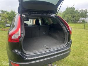Black Volvo XC60 2009 in Marijampole, with an engine capacity of 2.40 L and mileage of 250 thousand km for 5500 €, photo 8 on AUTOMOTO.COM.LV