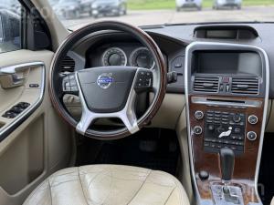 Black Volvo XC60 2009 in Riga, with an engine capacity of 2.40 L and mileage of 434 thousand km for 4250 €, photo 5 on AUTOMOTO.COM.LV