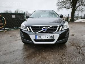 Черный Вольво ХС60 2009 в Цесис, объемом двигателя 2.40 л и пробегом 0 тыс. км за 7950 €, фото 3 на AUTOMOTO.COM.LV
