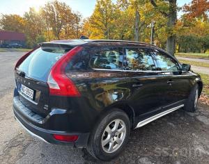 Melns Volvo XC60 2009 Rīga, ar dzinēja tilpumu 2.40 L un nobraukumu 322 tūkst. km par 5300 €, foto 4 vietnē AUTOMOTO.COM.LV