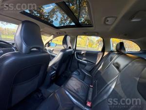 Melns Volvo XC60 2009 Rīga, ar dzinēja tilpumu 2.40 L un nobraukumu 322 tūkst. km par 5300 €, foto 7 vietnē AUTOMOTO.COM.LV