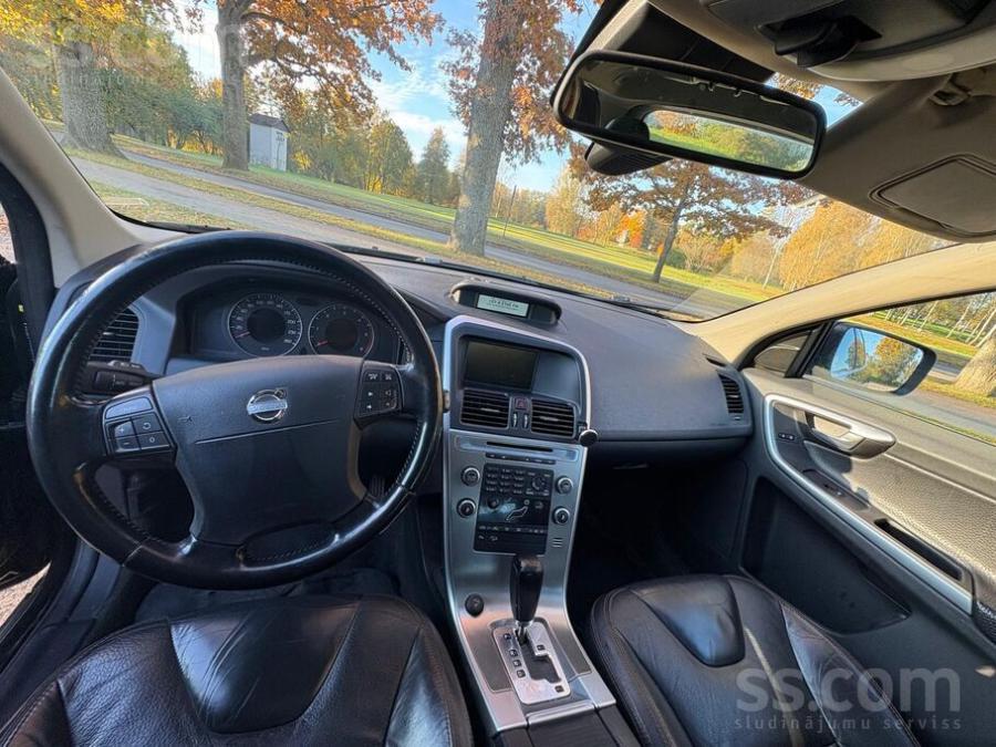Melns Volvo XC60 2009 Rīga, ar dzinēja tilpumu 2.40 L un nobraukumu 322 tūkst. km par 5300 €, foto 8 vietnē AUTOMOTO.COM.LV