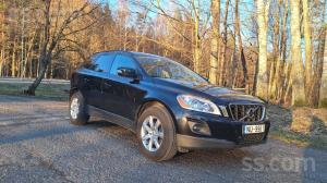 Black Volvo XC60 2009 in Riga, with an engine capacity of 2.40 L and mileage of 300 thousand km for 6500 €, photo 13 on AUTOMOTO.COM.LV