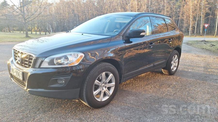 Black Volvo XC60 2009 in Riga, with an engine capacity of 2.40 L and mileage of 300 thousand km for 6500 €, photo 14 on AUTOMOTO.COM.LV