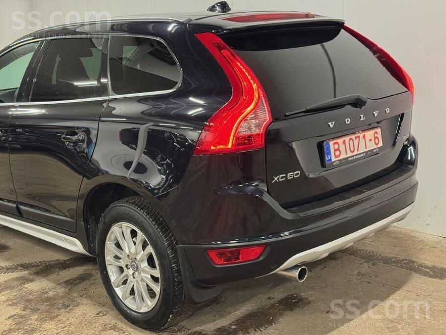Melns Volvo XC60 2009 Jūrmala, ar dzinēja tilpumu 2.40 L un nobraukumu 0 tūkst. km par 6950 €, foto 7 vietnē AUTOMOTO.COM.LV