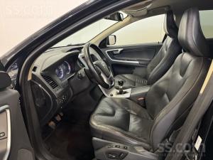 Melns Volvo XC60 2009 Jūrmala, ar dzinēja tilpumu 2.40 L un nobraukumu 0 tūkst. km par 6950 €, foto 15 vietnē AUTOMOTO.COM.LV