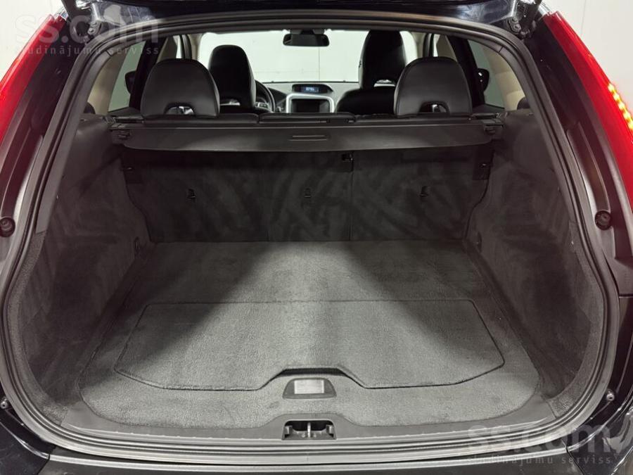 Melns Volvo XC60 2009 Jūrmala, ar dzinēja tilpumu 2.40 L un nobraukumu 0 tūkst. km par 6950 €, foto 30 vietnē AUTOMOTO.COM.LV
