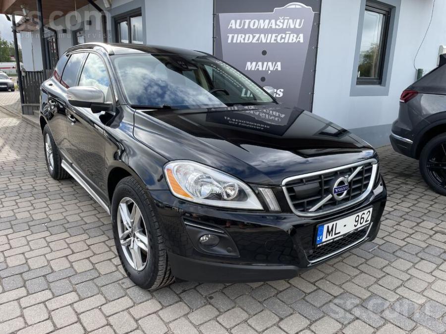 Black Volvo XC60 2009 in Talsi, with an engine capacity of 2.40 L and mileage of 286 thousand km for 6300 €, photo 1 on AUTOMOTO.COM.LV