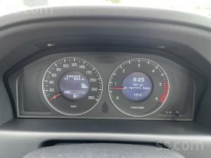 Black Volvo XC60 2009 in Talsi, with an engine capacity of 2.40 L and mileage of 286 thousand km for 6300 €, photo 16 on AUTOMOTO.COM.LV