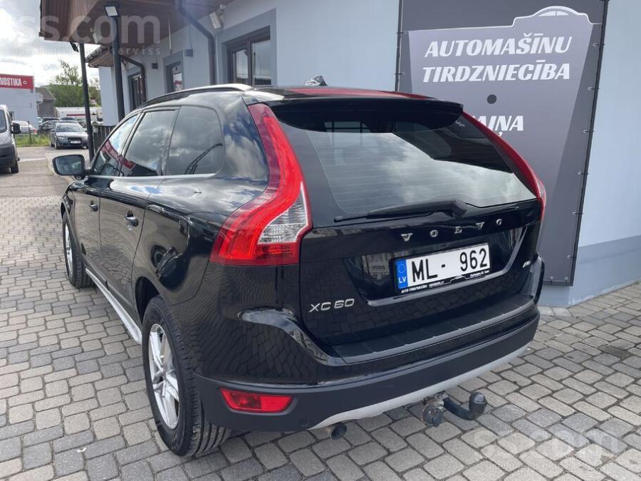 Black Volvo XC60 2009 in Talsi, with an engine capacity of 2.40 L and mileage of 286 thousand km for 6300 €, photo 29 on AUTOMOTO.COM.LV