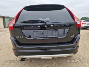 Black Volvo XC60 2009 in Tartu, with an engine capacity of 2.40 L and mileage of 227 thousand km for 8990 €, photo 6 on AUTOMOTO.COM.LV