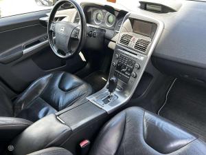 Melns Volvo XC60 2009 Viļņa, ar dzinēja tilpumu 2.40 L un nobraukumu 315 tūkst. km par 7490 €, foto 13 vietnē AUTOMOTO.COM.LV