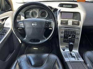 Melns Volvo XC60 2009 Viļņa, ar dzinēja tilpumu 2.40 L un nobraukumu 315 tūkst. km par 7490 €, foto 16 vietnē AUTOMOTO.COM.LV