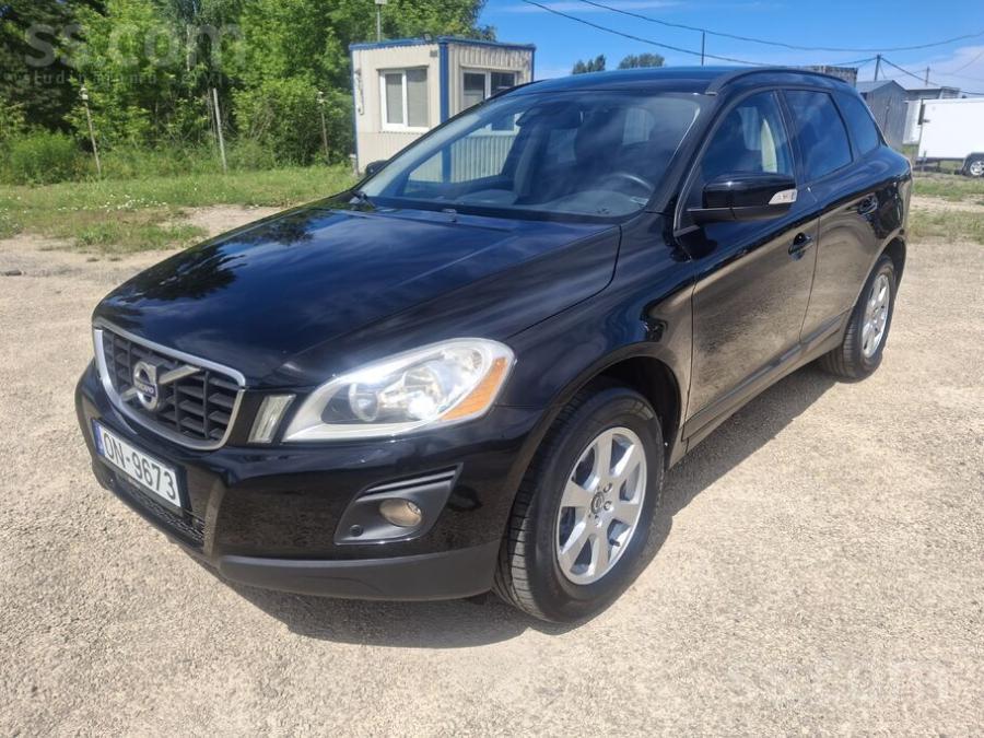 Melns Volvo XC60 2009 Rīga, ar dzinēja tilpumu 2.40 L un nobraukumu 318 tūkst. km par 7780 €, foto 1 vietnē AUTOMOTO.COM.LV