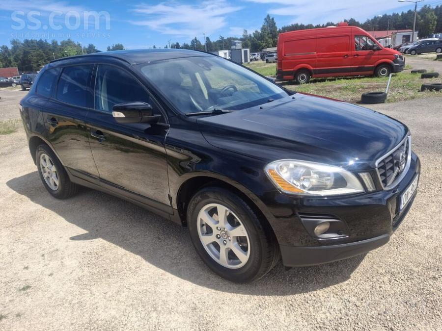 Melns Volvo XC60 2009 Rīga, ar dzinēja tilpumu 2.40 L un nobraukumu 318 tūkst. km par 7780 €, foto 5 vietnē AUTOMOTO.COM.LV