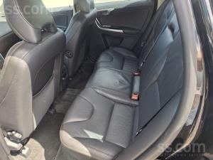 Melns Volvo XC60 2009 Rīga, ar dzinēja tilpumu 2.40 L un nobraukumu 318 tūkst. km par 7780 €, foto 9 vietnē AUTOMOTO.COM.LV