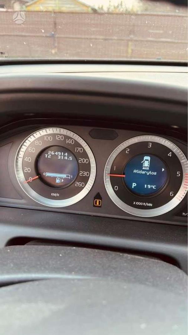 Melns Volvo XC60 2009 Kauņa, ar dzinēja tilpumu 2.40 L un nobraukumu 267 tūkst. km par 7500 €, foto 7 vietnē AUTOMOTO.COM.LV