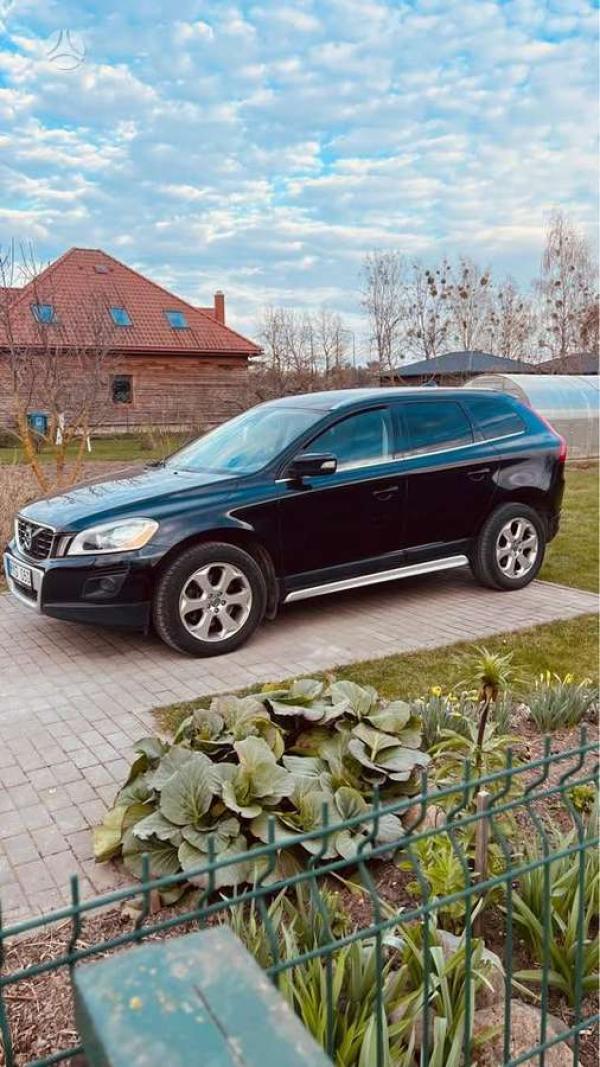 Melns Volvo XC60 2009 Kauņa, ar dzinēja tilpumu 2.40 L un nobraukumu 267 tūkst. km par 7500 €, foto 8 vietnē AUTOMOTO.COM.LV