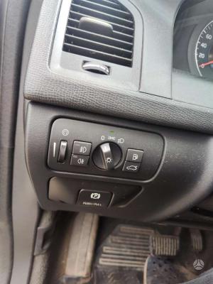 Melns Volvo XC60 2009 Kelmė, ar dzinēja tilpumu 2.40 L un nobraukumu 368 tūkst. km par 6199 €, foto 14 vietnē AUTOMOTO.COM.LV