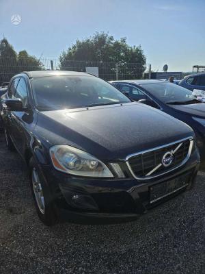 Melns Volvo XC60 2009 Anykščiai, ar dzinēja tilpumu 2.40 L un nobraukumu 321 tūkst. km par 3900 €, foto 3 vietnē AUTOMOTO.COM.LV