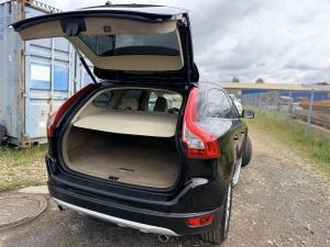 Melns Volvo XC60 2009 Rīga, ar dzinēja tilpumu 2.40 L un nobraukumu 214 tūkst. km par 9500 €, foto 6 vietnē AUTOMOTO.COM.LV