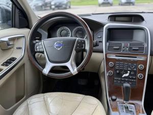 Melns Volvo XC60 2009 Rīga, ar dzinēja tilpumu 2.40 L un nobraukumu 433 tūkst. km par 4250 €, foto 5 vietnē AUTOMOTO.COM.LV