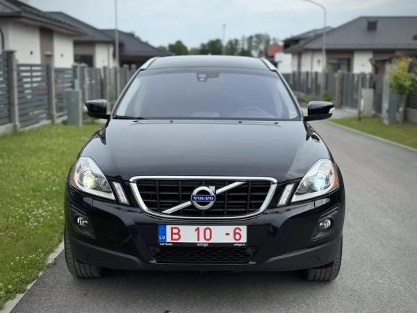 Melns Volvo XC60 2009 Jelgava, ar dzinēja tilpumu 2.40 L un nobraukumu 310 tūkst. km par 7990 €, foto 4 vietnē AUTOMOTO.COM.LV