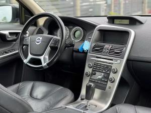 Черный Вольво ХС60 2009 в Елгава, объемом двигателя 2.40 л и пробегом 310 тыс. км за 7990 €, фото 14 на AUTOMOTO.COM.LV