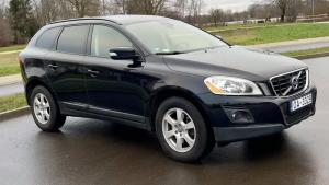 Black Volvo XC60 2009 in Riga, with an engine capacity of 2.40 L and mileage of 237 thousand km for 8200 €, photo  on AUTOMOTO.COM.LV