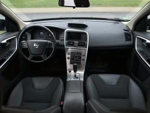 Melns Volvo XC60 2009 Rīga, ar dzinēja tilpumu 2.40 L un nobraukumu 237 tūkst. km par 8200 €, foto 14 vietnē AUTOMOTO.COM.LV