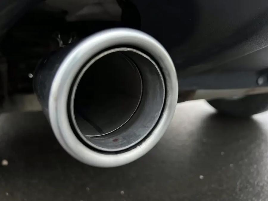 Melns Volvo XC60 2009 Rīga, ar dzinēja tilpumu 2.40 L un nobraukumu 237 tūkst. km par 8200 €, foto 28 vietnē AUTOMOTO.COM.LV