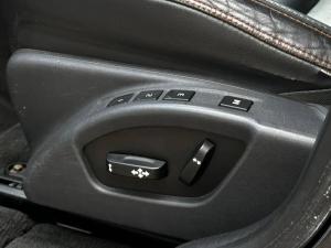 Melns Volvo XC60 2009 Jelgava, ar dzinēja tilpumu 2.40 L un nobraukumu 248 tūkst. km par 7990 €, foto 9 vietnē AUTOMOTO.COM.LV