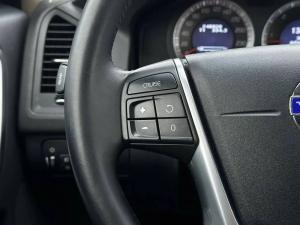 Melns Volvo XC60 2009 Jelgava, ar dzinēja tilpumu 2.40 L un nobraukumu 248 tūkst. km par 7990 €, foto 27 vietnē AUTOMOTO.COM.LV