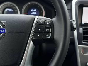 Melns Volvo XC60 2009 Jelgava, ar dzinēja tilpumu 2.40 L un nobraukumu 248 tūkst. km par 7990 €, foto 28 vietnē AUTOMOTO.COM.LV