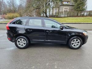 Black Volvo XC60 2009 in Jekabpils, with an engine capacity of 2.40 L and mileage of 210 thousand km for 8590 €, photo 7 on AUTOMOTO.COM.LV