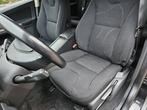 Black Volvo XC60 2009 in Jekabpils, with an engine capacity of 2.40 L and mileage of 210 thousand km for 8590 €, photo 13 on AUTOMOTO.COM.LV
