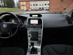 Black Volvo XC60 2009 in Jekabpils, with an engine capacity of 2.40 L and mileage of 210 thousand km for 8590 €, photo 19 on AUTOMOTO.COM.LV