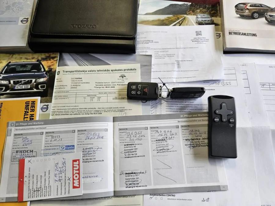 Black Volvo XC60 2009 in Jekabpils, with an engine capacity of 2.40 L and mileage of 210 thousand km for 8590 €, photo 33 on AUTOMOTO.COM.LV