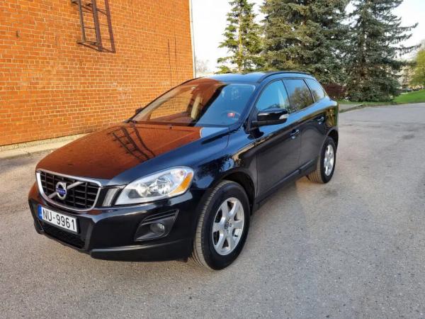 Melns Volvo XC60 2009 Jēkabpils, ar dzinēja tilpumu 2.40 L un nobraukumu 253 tūkst. km par 8900 €, foto 1 vietnē AUTOMOTO.COM.LV