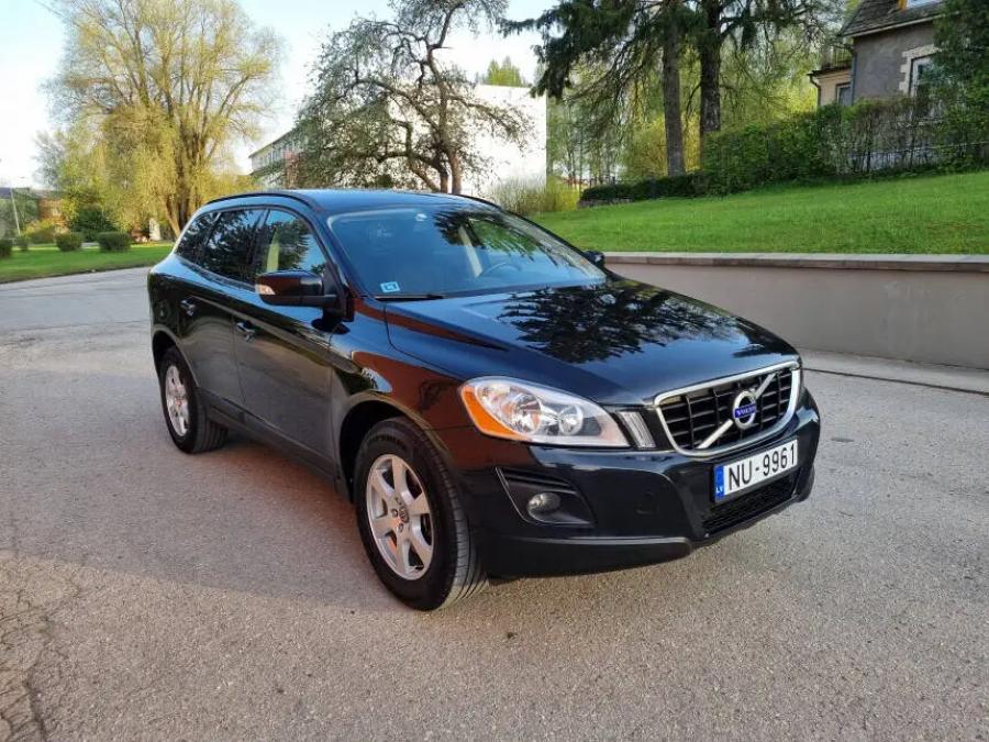 Melns Volvo XC60 2009 Jēkabpils, ar dzinēja tilpumu 2.40 L un nobraukumu 253 tūkst. km par 8900 €, foto 4 vietnē AUTOMOTO.COM.LV