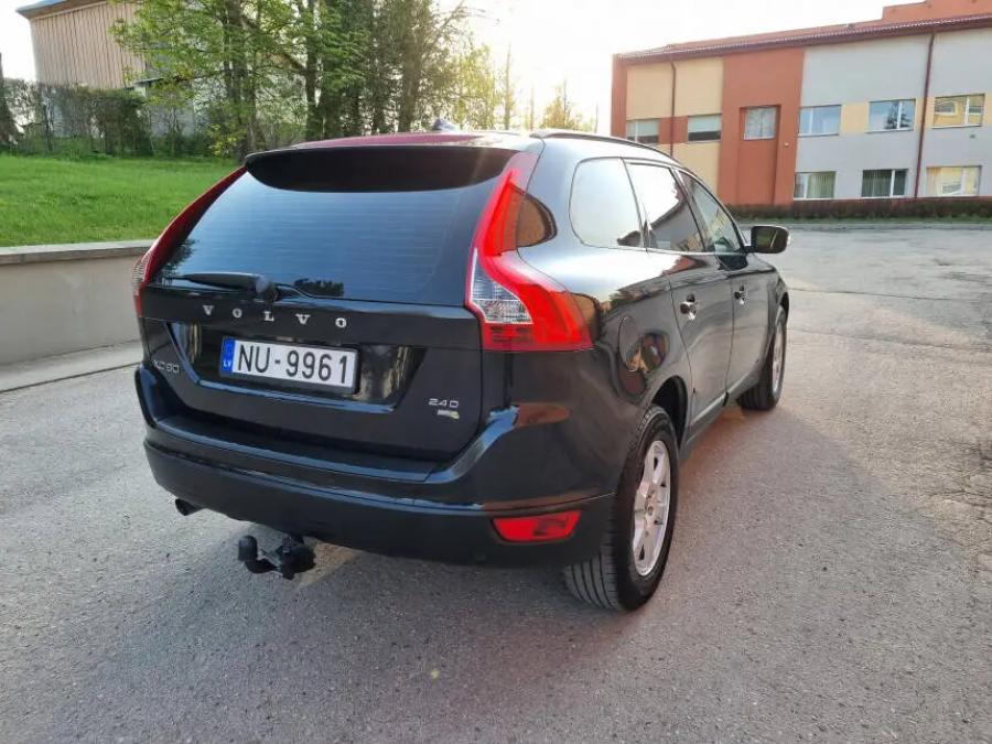 Melns Volvo XC60 2009 Jēkabpils, ar dzinēja tilpumu 2.40 L un nobraukumu 253 tūkst. km par 8900 €, foto 8 vietnē AUTOMOTO.COM.LV