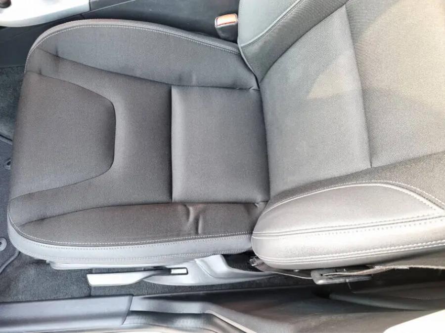 Melns Volvo XC60 2009 Jēkabpils, ar dzinēja tilpumu 2.40 L un nobraukumu 253 tūkst. km par 8900 €, foto 15 vietnē AUTOMOTO.COM.LV