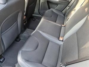 Melns Volvo XC60 2009 Jēkabpils, ar dzinēja tilpumu 2.40 L un nobraukumu 253 tūkst. km par 8900 €, foto 17 vietnē AUTOMOTO.COM.LV