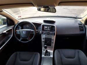 Melns Volvo XC60 2009 Jēkabpils, ar dzinēja tilpumu 2.40 L un nobraukumu 253 tūkst. km par 8900 €, foto 20 vietnē AUTOMOTO.COM.LV
