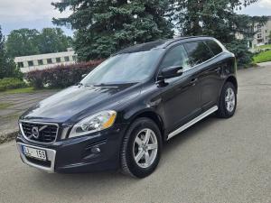 Melns Volvo XC60 2009 Jēkabpils, ar dzinēja tilpumu 2.40 L un nobraukumu 374 tūkst. km par 4990 €, foto  vietnē AUTOMOTO.COM.LV
