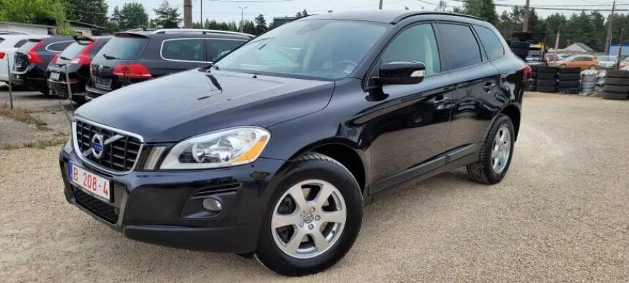 Melns Volvo XC60 2009 Rīga, ar dzinēja tilpumu 2.40 L un nobraukumu 242 tūkst. km par 9990 €, foto 3 vietnē AUTOMOTO.COM.LV