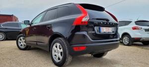Melns Volvo XC60 2009 Rīga, ar dzinēja tilpumu 2.40 L un nobraukumu 242 tūkst. km par 9990 €, foto 5 vietnē AUTOMOTO.COM.LV