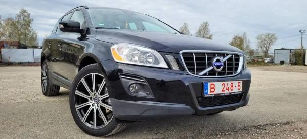 Melns Volvo XC60 2009 Rīga, ar dzinēja tilpumu 2.40 L un nobraukumu 287 tūkst. km par 9990 €, foto 1 vietnē AUTOMOTO.COM.LV