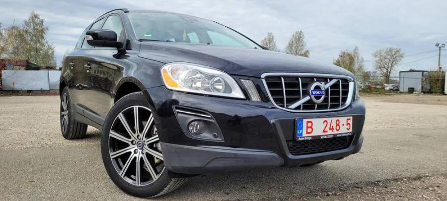 Melns Volvo XC60 2009 Rīga, ar dzinēja tilpumu 2.40 L un nobraukumu 287 tūkst. km par 9990 €, foto 1 vietnē AUTOMOTO.COM.LV